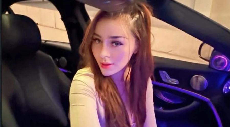 Selebgram Seksi Safa Marwah Masuk Radar Isu Simpanan Ridwan Kamil, Ketahuan Follow IG!