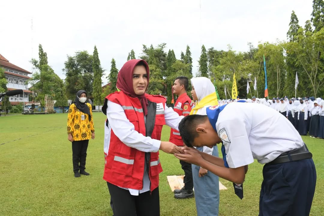 Mantan Artis Cilik Fadia Arafiq Omeli Warga Pekalongan, Jemawa Pasca ...