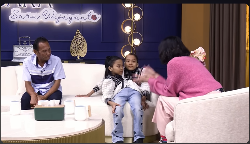 Viral Kisah Kembar Siam Dempet Perut Asal Garut yang Divonis Tak Bisa ...