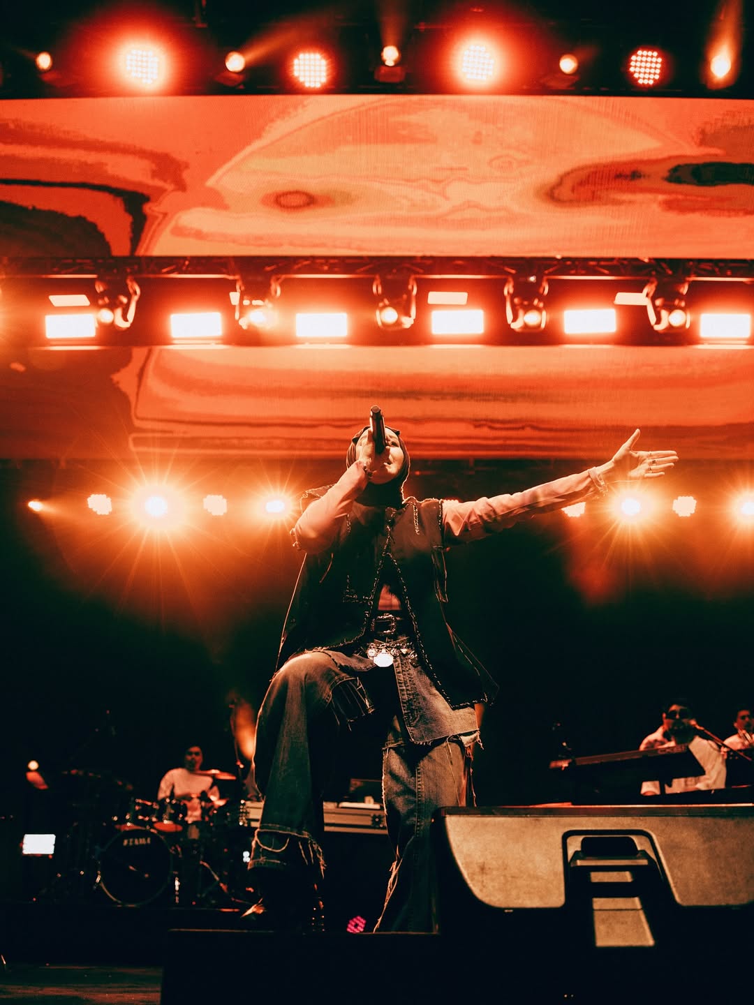 Salma Salsabil Hebohkan Panggung Pestapora 2025, Ngaku Sudah Lahiran ...