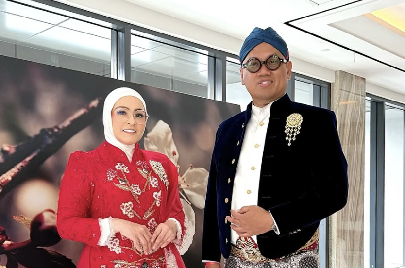 Momen Penjarah Rumah Uya Kuya Pamer Sepatu Louis Vuitton Seharga ...