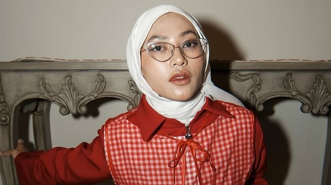 Siapa Feby Putri? Simak Profil Penyanyi yang Viral Duet dengan Rapper ...