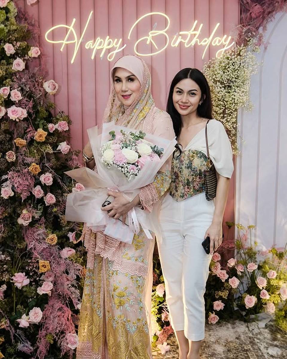 Ibunda Daffa Wardhana Ultah, Kehadiran Ariel Tatum Curi Perhatian