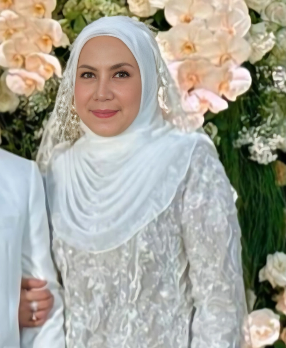 Siapa Suami Pertama Maya Suhasni Siregar Istri Wamenag Romo Syafi'i?