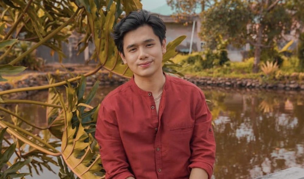 Apa Agama Rayn Wijaya Sebelum Kristen? Ini Perjalanan Spiritual Suami ...