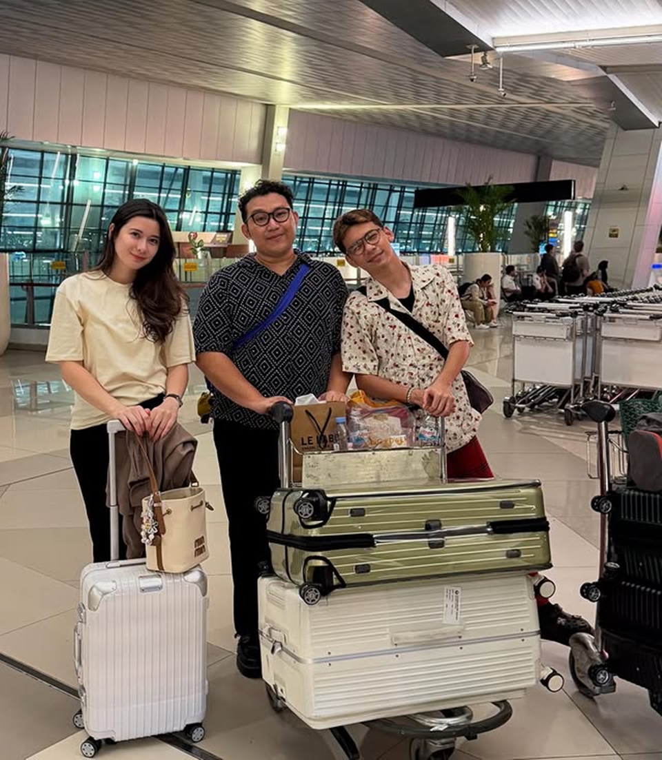 Diduga Bareng Suami Orang, 7 Potret Liburan Iris Wullur ke Thailand ...