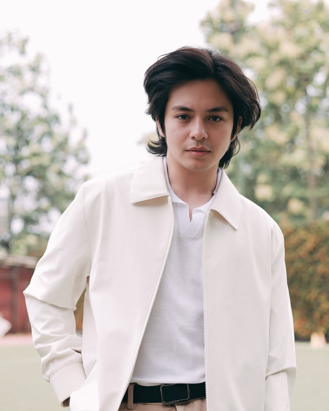 Viral Outfit Kampungan Shenina Cinnamon saat Ngemal Bareng Angga ...